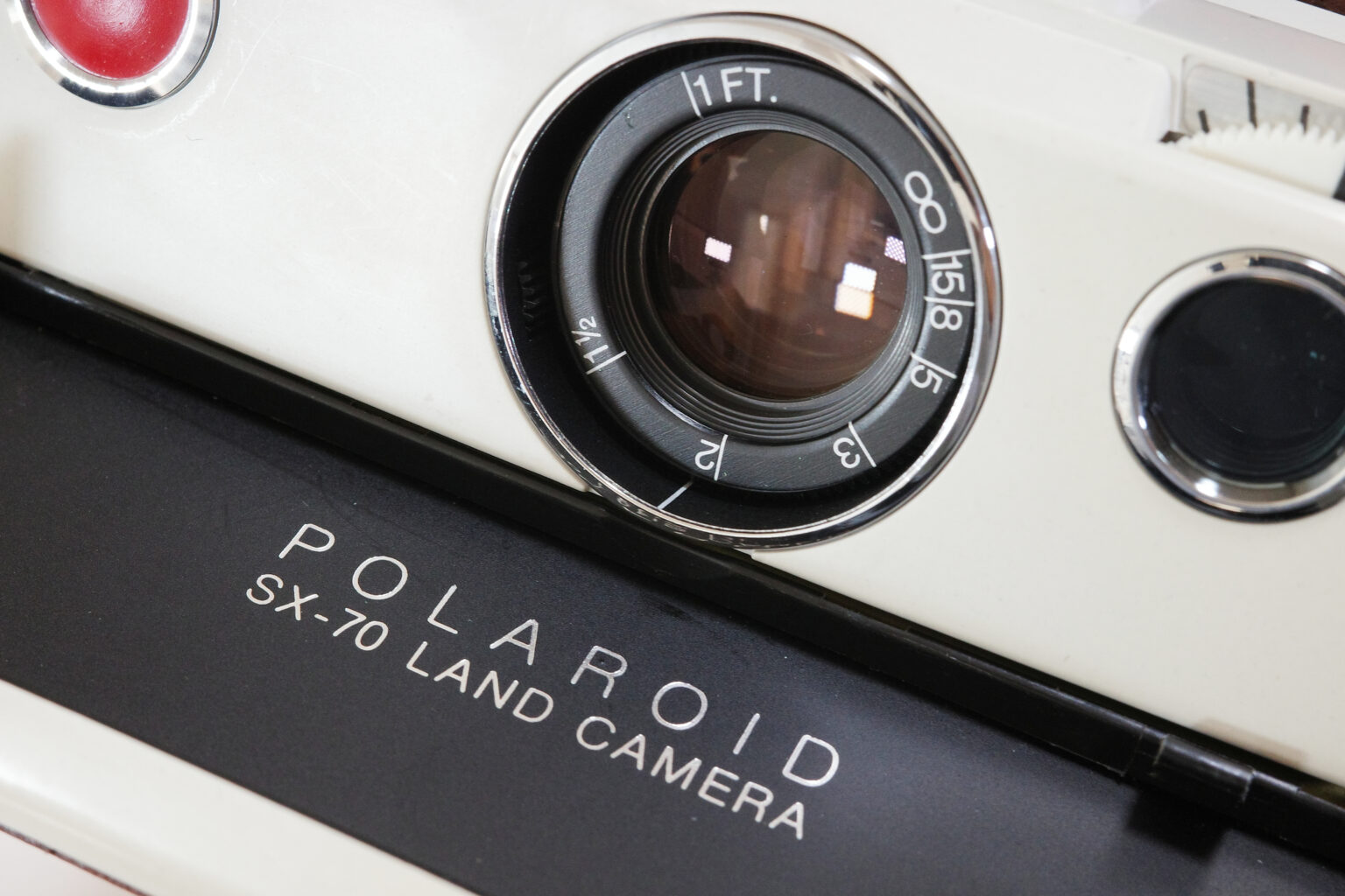 レビュー Polaroid SX-70 MODEL2：ポラロイドで日常を記録するのが楽しい（作例あり） | NekosatoLog